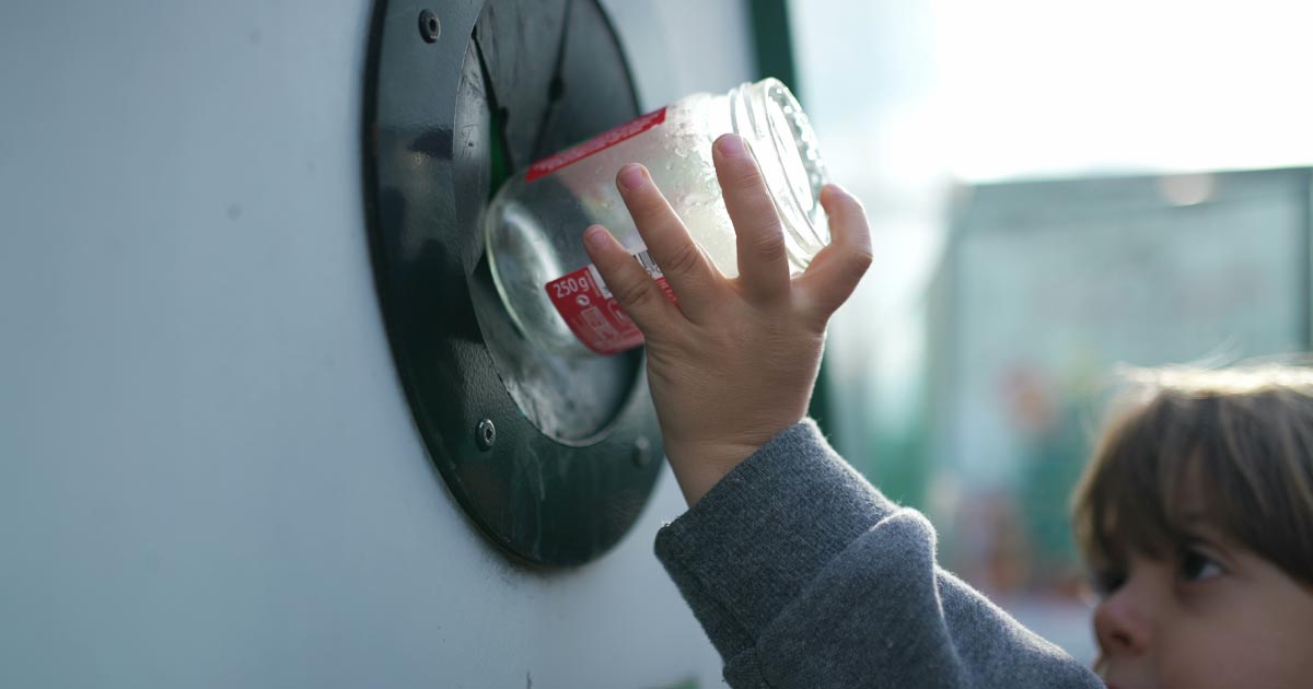 Banking on the UKs Glass Deposit Scheme :: Social Change